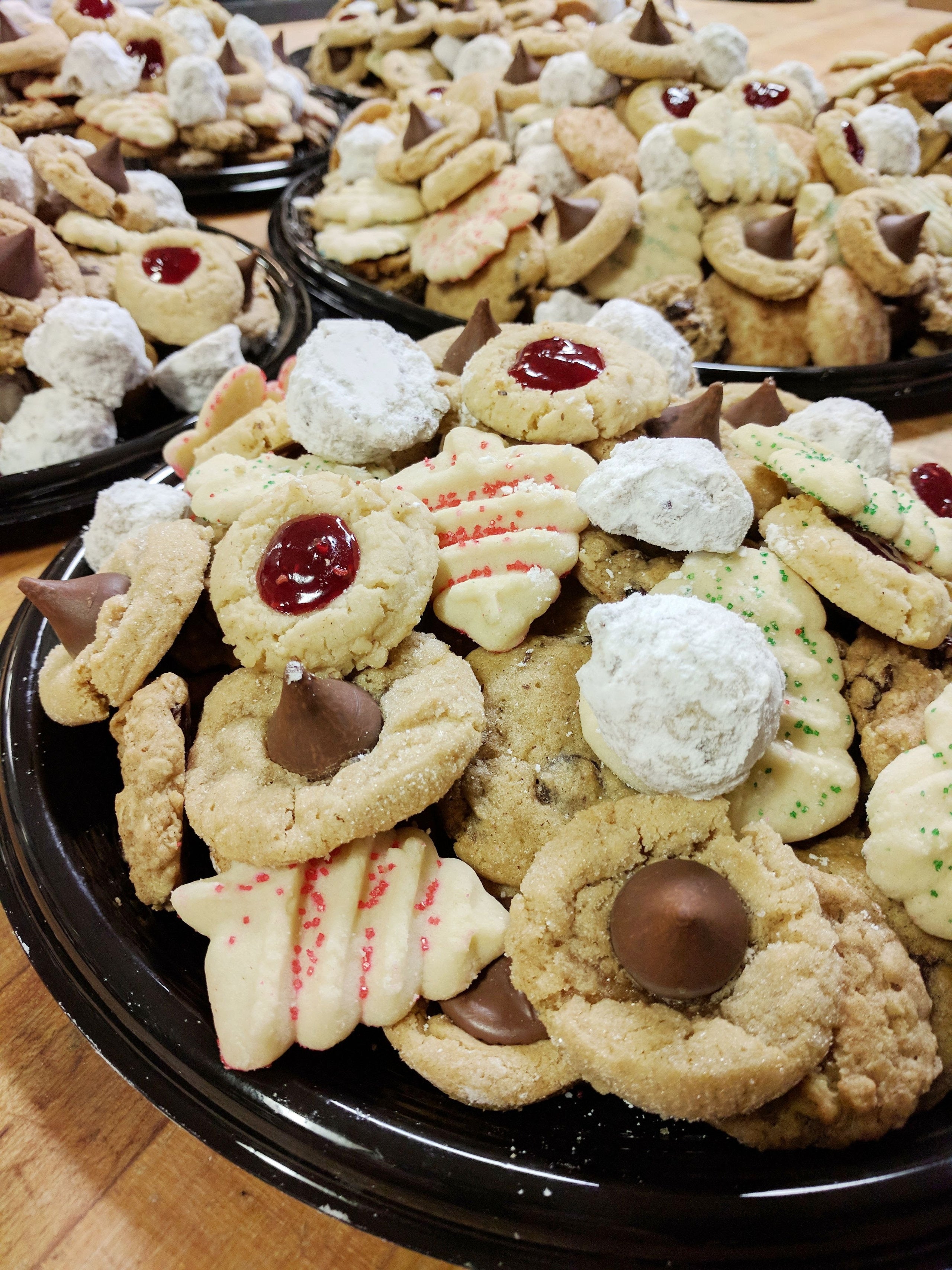 Large Christmas Cookie Tray (6.0 lbs) | Rise Bake Shoppe